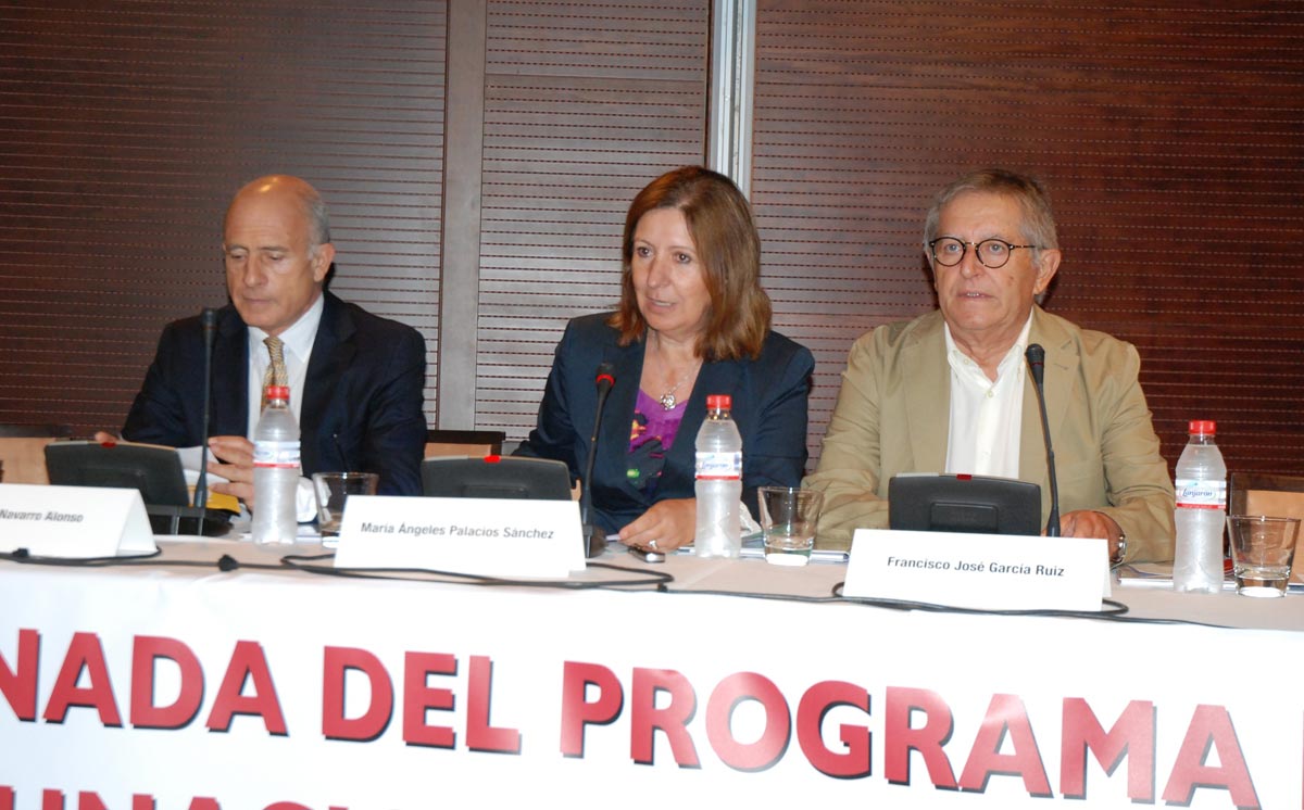 Palacios afirma que "las vacunas son el arma más efectiva para luchar ...